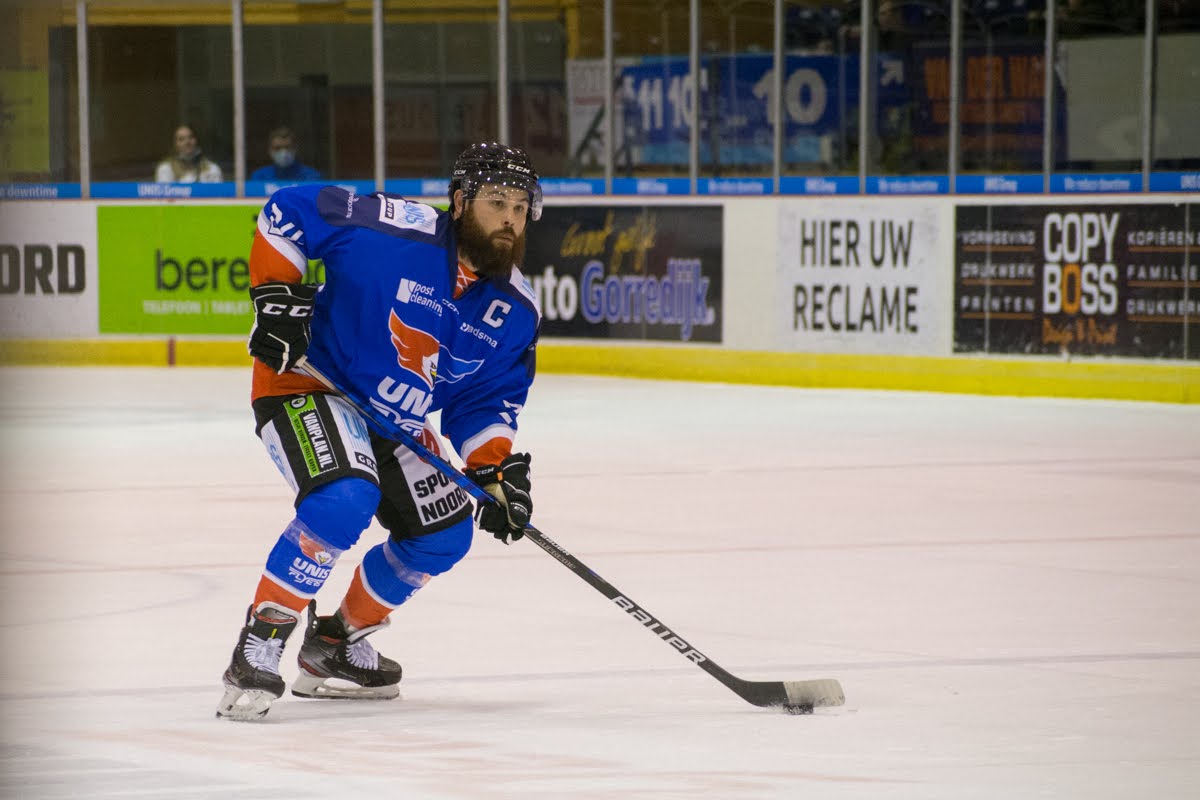 Captain Trevor Hunt keert terug naar Thialf - UNIS Flyers