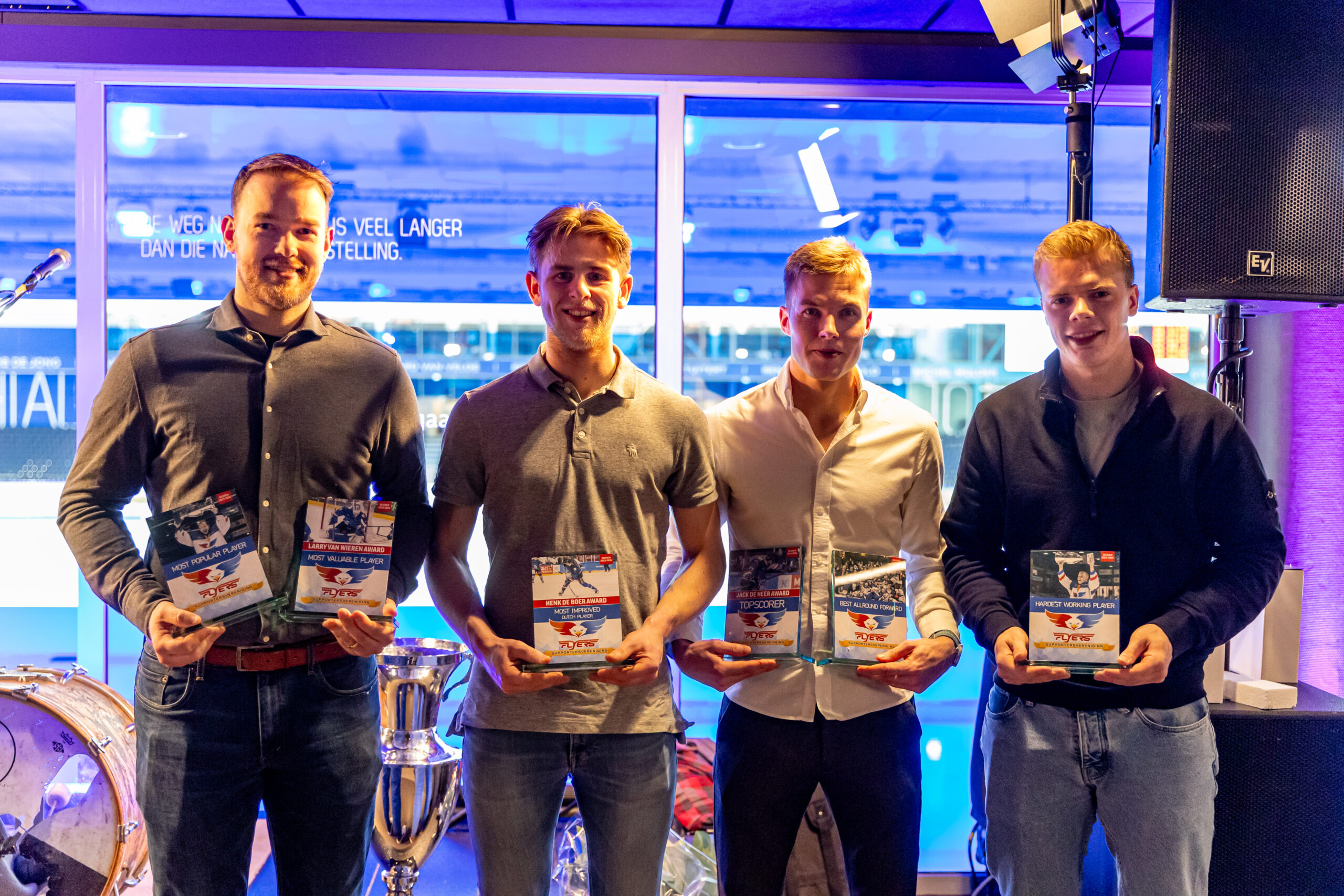 Spelers-awards uitgereikt op slotavond UNIS Flyers - UNIS Flyers